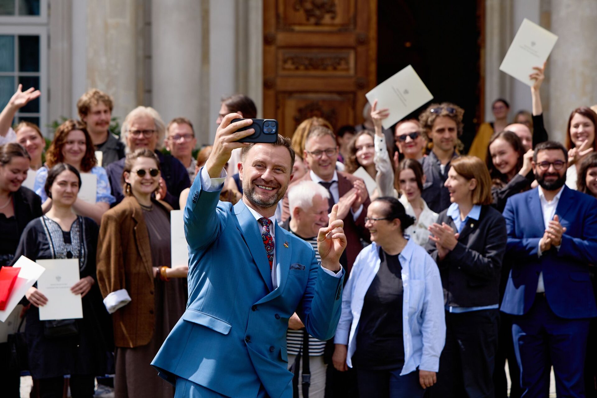 Kultura: centrum i peryferie – rozmowa z Robertem Piaskowskim - Audycje ...